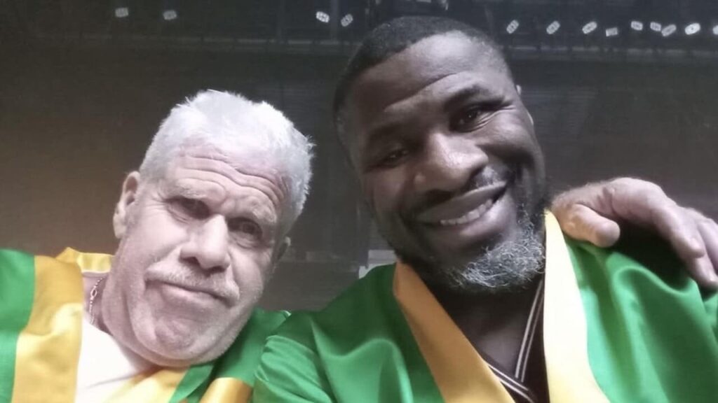L'ancien champion Eric Kelly apparaîtra dans le film Joe Pesci et Ron ...
